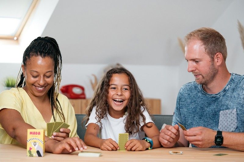 Mada / Pocket games - ÎLO307-